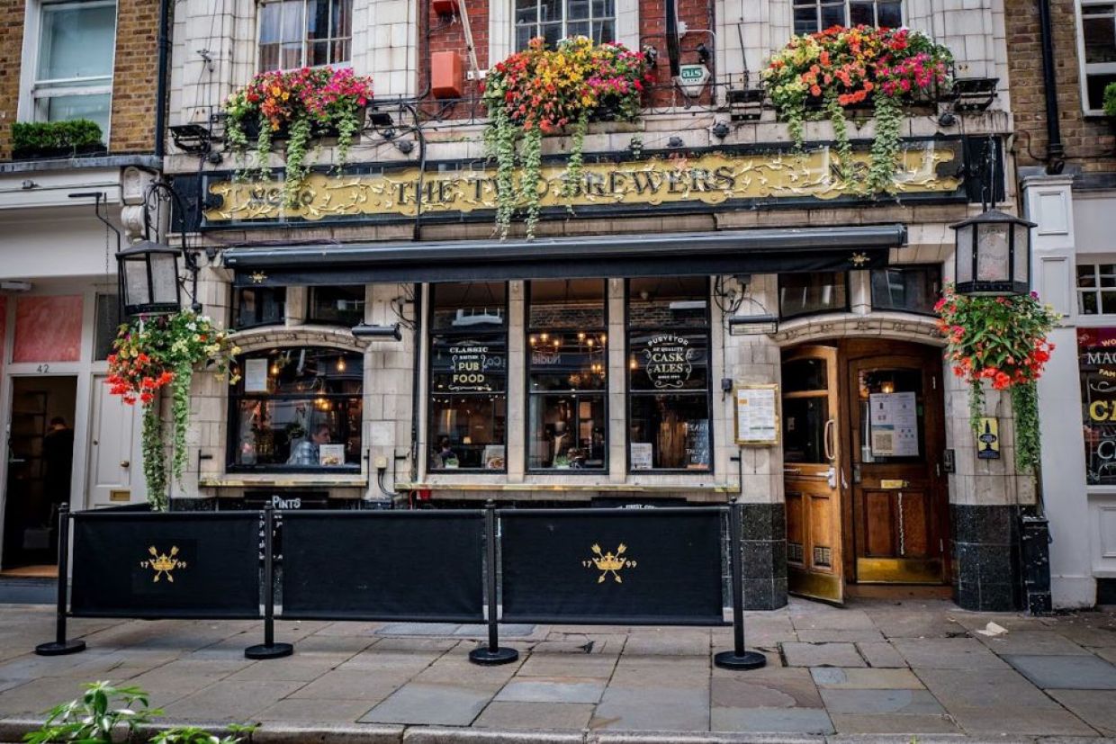 London, UK Branch Pub Night | Queen's Alumni