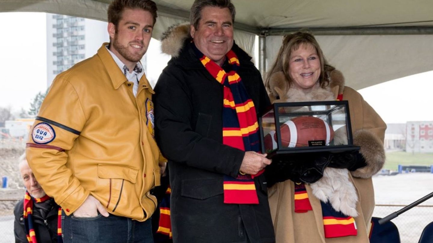 Benefactors Stu and Kim Lang honoured for their leadership | Queen's Alumni