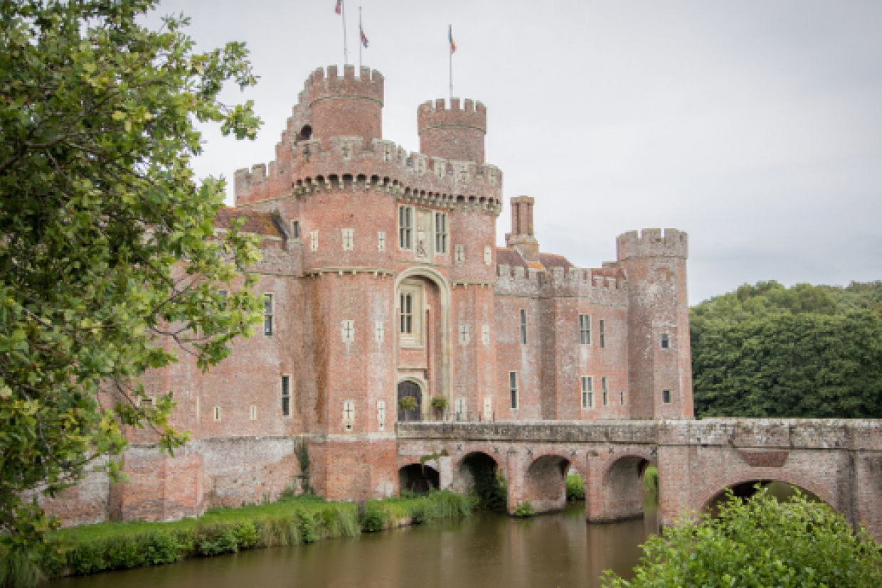 Castle Campus Marks 25 Years | Queen's Alumni