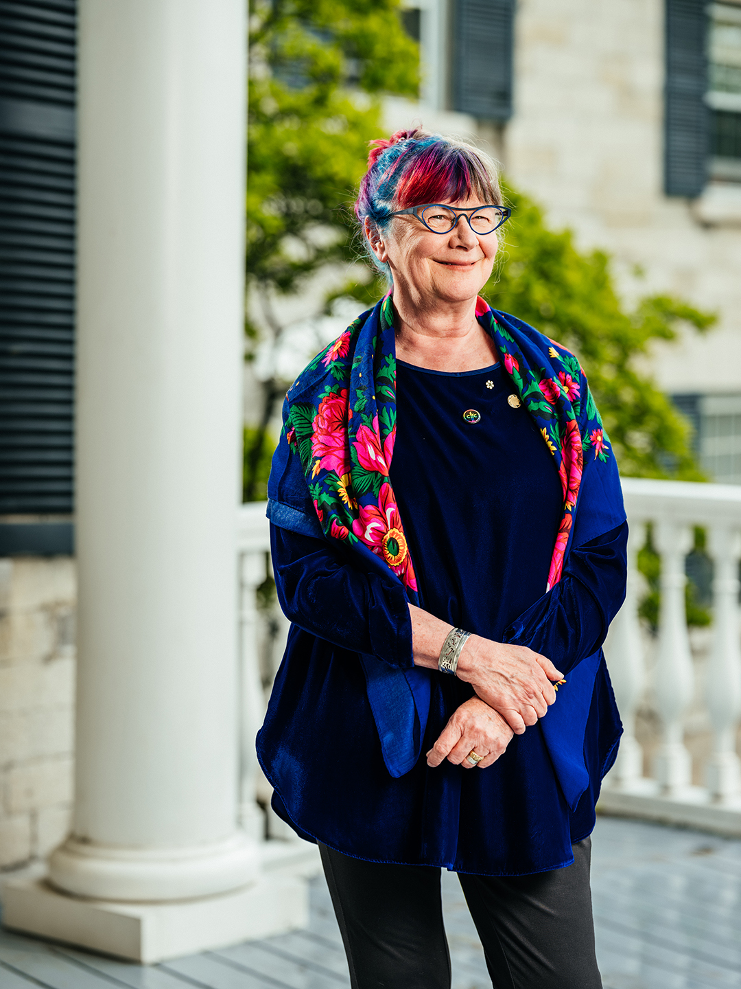 Shelagh Rogers receives Symons Medal | Queen's Alumni Review