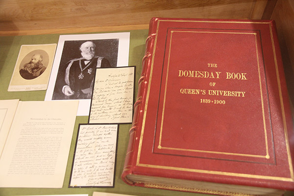 'A truly great Canadian' | Queen's Gazette | Queen's University