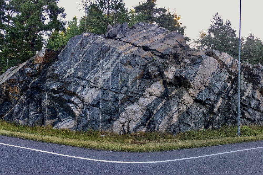 Chris Spencer earth's crust | Queen's Gazette | Queen's University