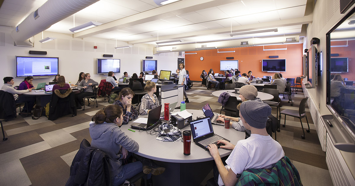 Fostering excellence in teaching and learning | Queen's Gazette | Queen ...