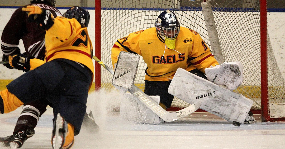 Gaels teams finish weekend with a win and a loss each | Queen's Gazette ...
