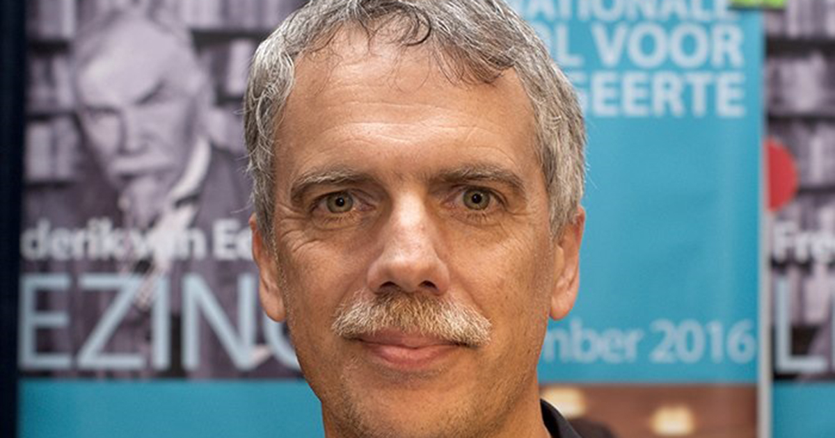 World-renowned philosopher earns Royal Society of Canada award | Queen ...