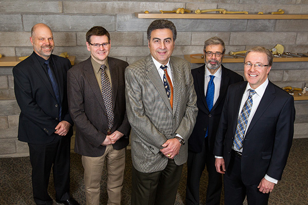 Surgeons backing further research | Queen's Gazette